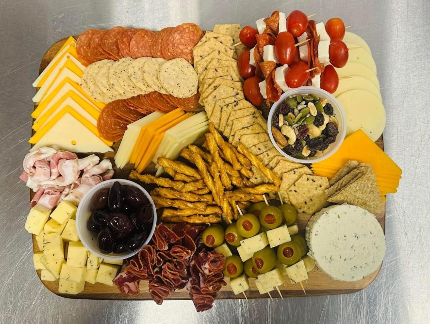 Homepage - Crossroads Market | Green Lake, WI